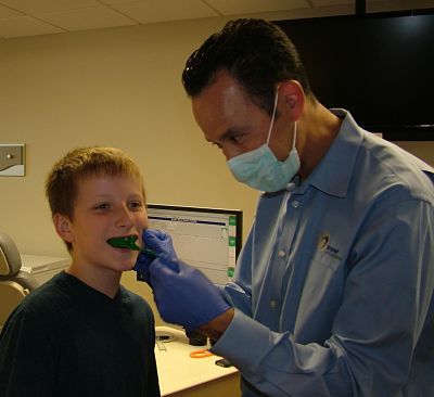 Bruner Orthodontics donates mouthguards to Redmond junior football team ...
