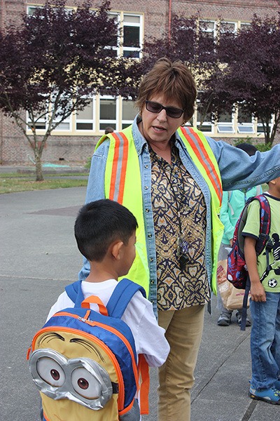 Students arrive at Redmond Elementary, ready for a new school year ...