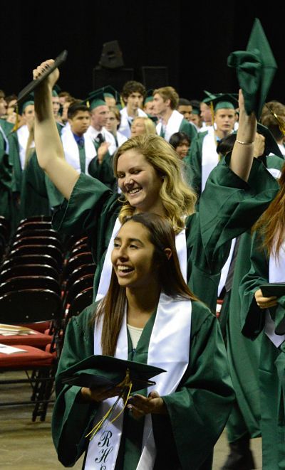It's celebration time for Redmond High School graduates | SLIDESHOW ...