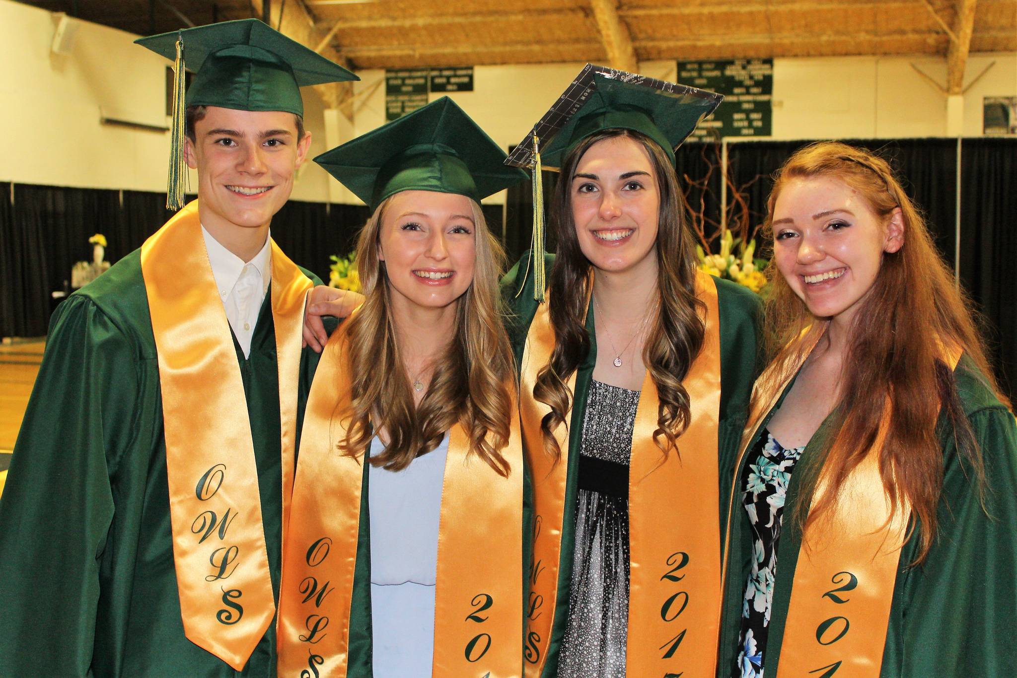 The Overlake School graduates | Redmond Reporter