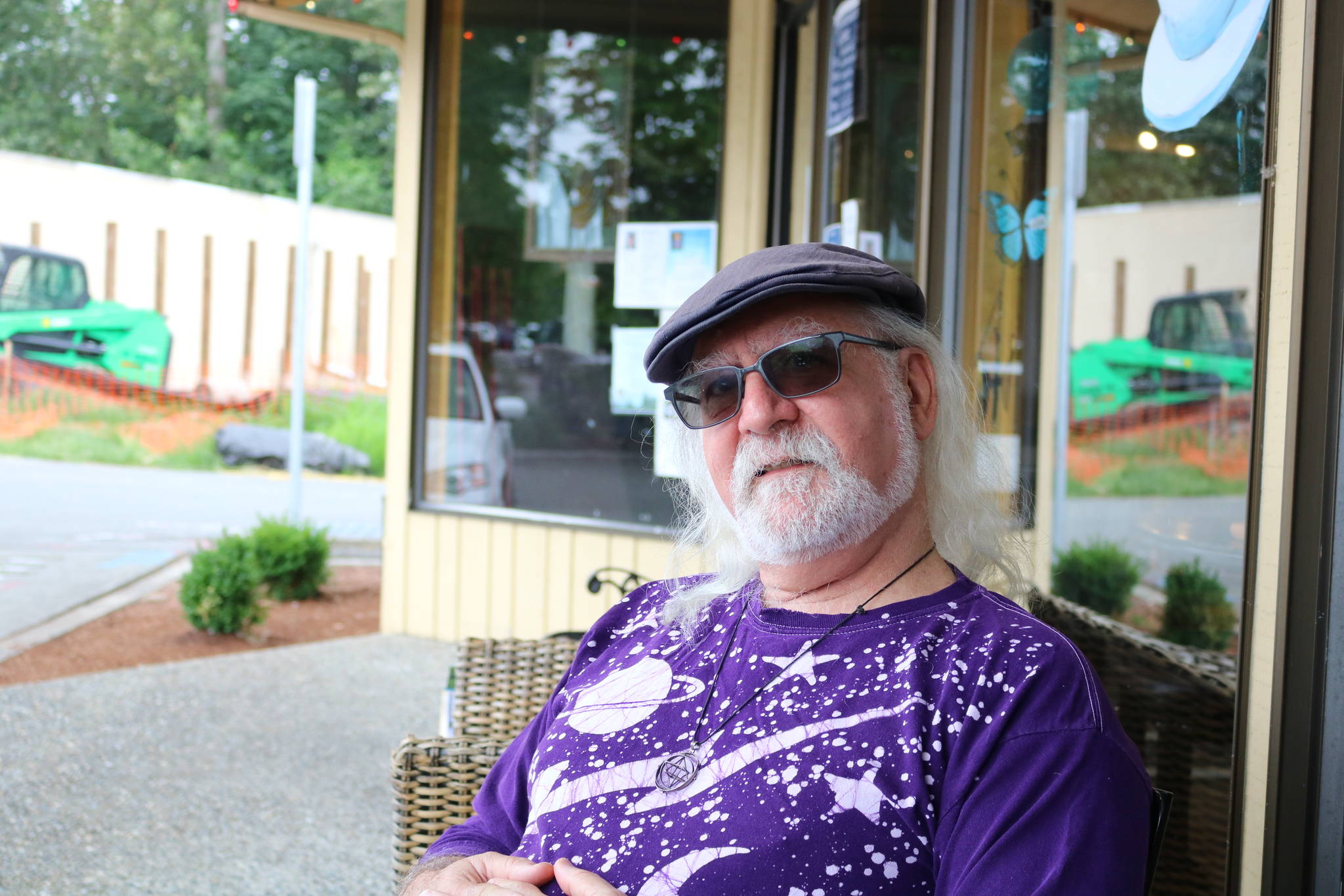 Nationally syndicated astrologer reads the stars from Redmond | Redmond ...