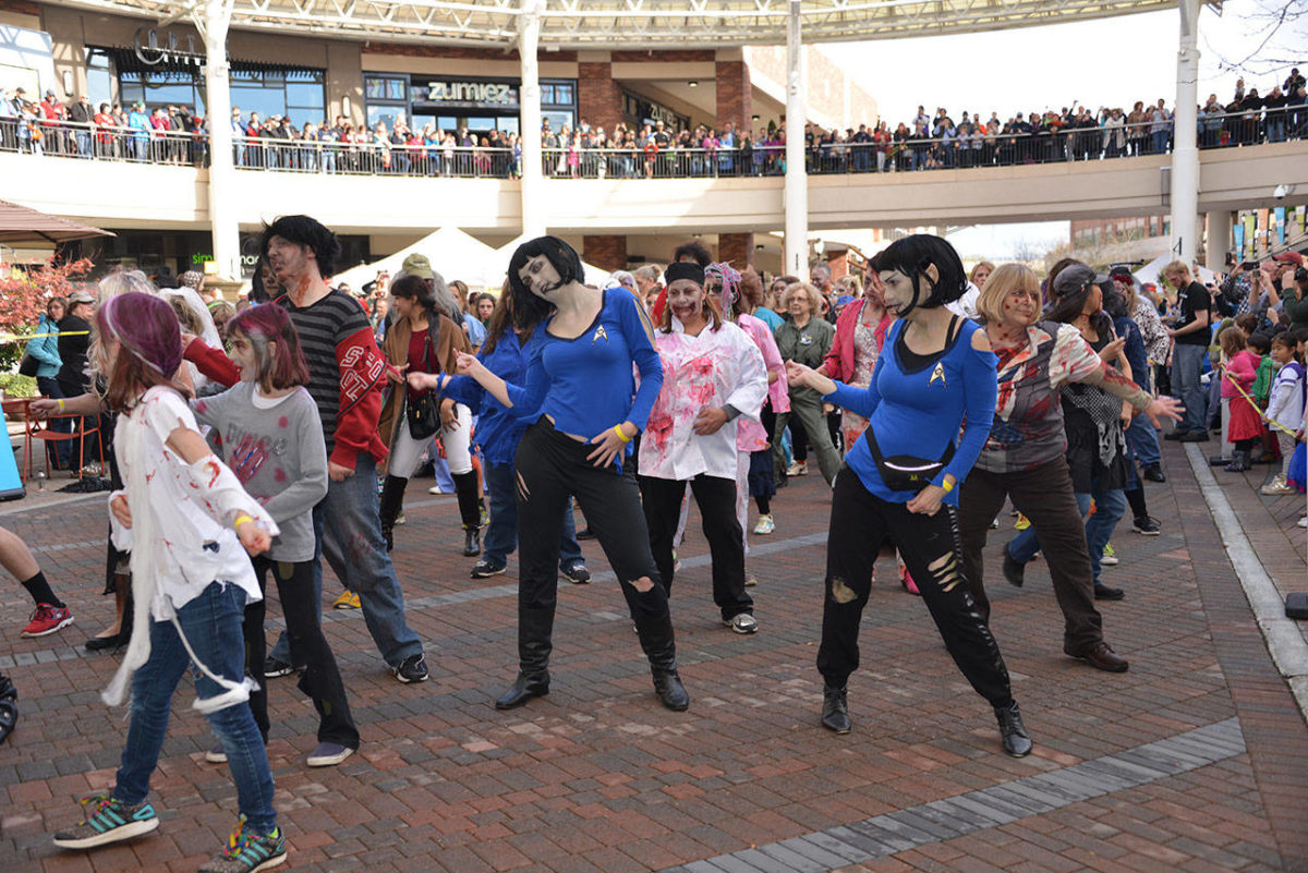 Zombie dance party ‘Thrill the World’ shuffles into Redmond | Redmond ...