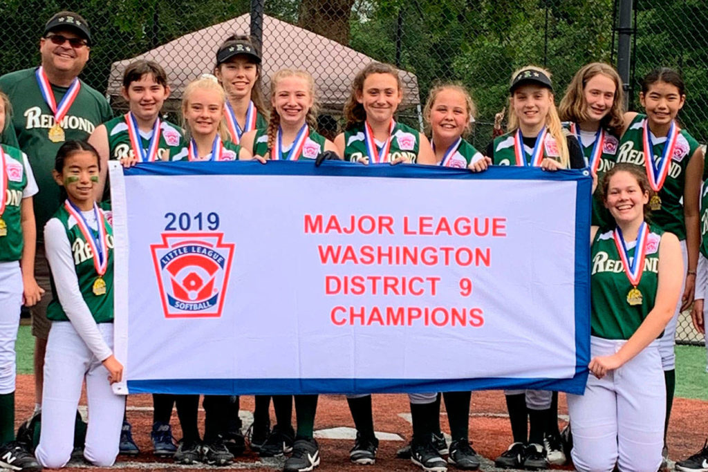 Redmond majors softball squad wins district title | Redmond Reporter