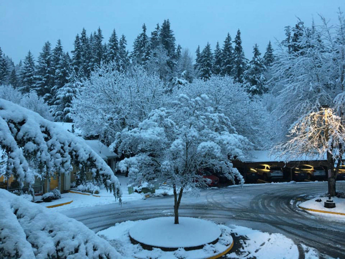 LWSD closed Monday due to snow; Redmond plows working to improve road ...
