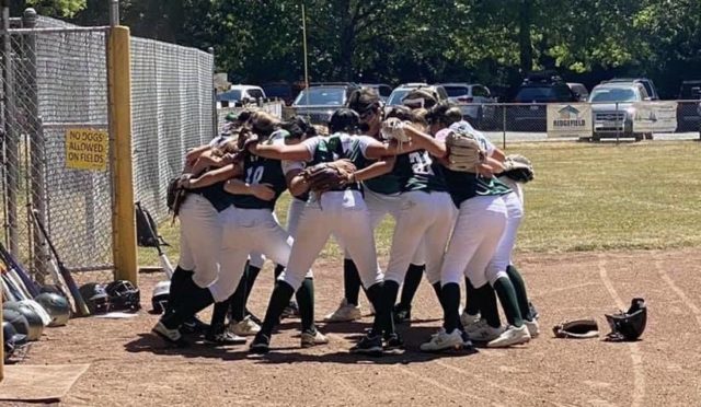 Redmond rolls past Alaska, 5-0, in opener | Redmond Reporter