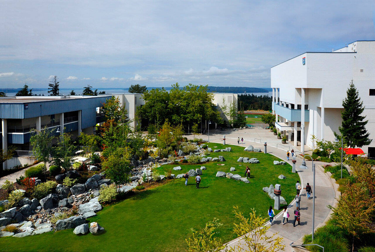 Fewer students enroll at state’s public colleges, study says | Redmond ...